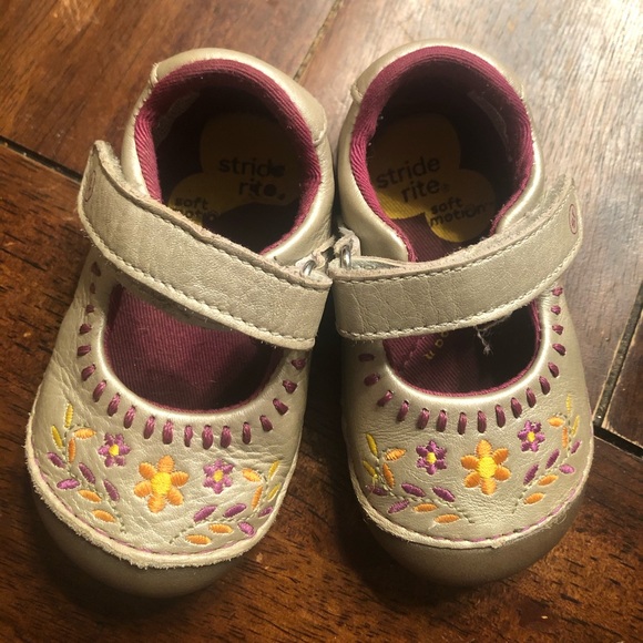 Stride Rite | Shoes | Stride Rite Girls Soft Motion Shoe | Poshmark